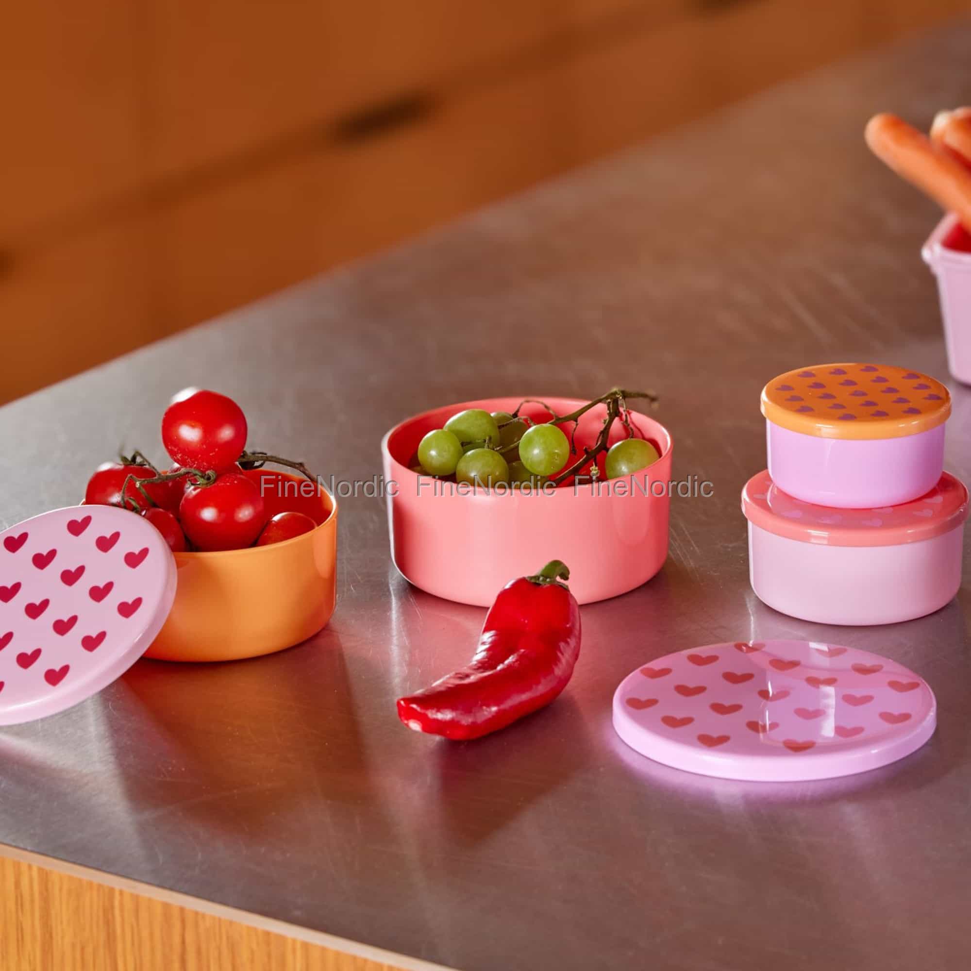 Rice Plast Matbokser - Rund - Hjerter - Sett med 4